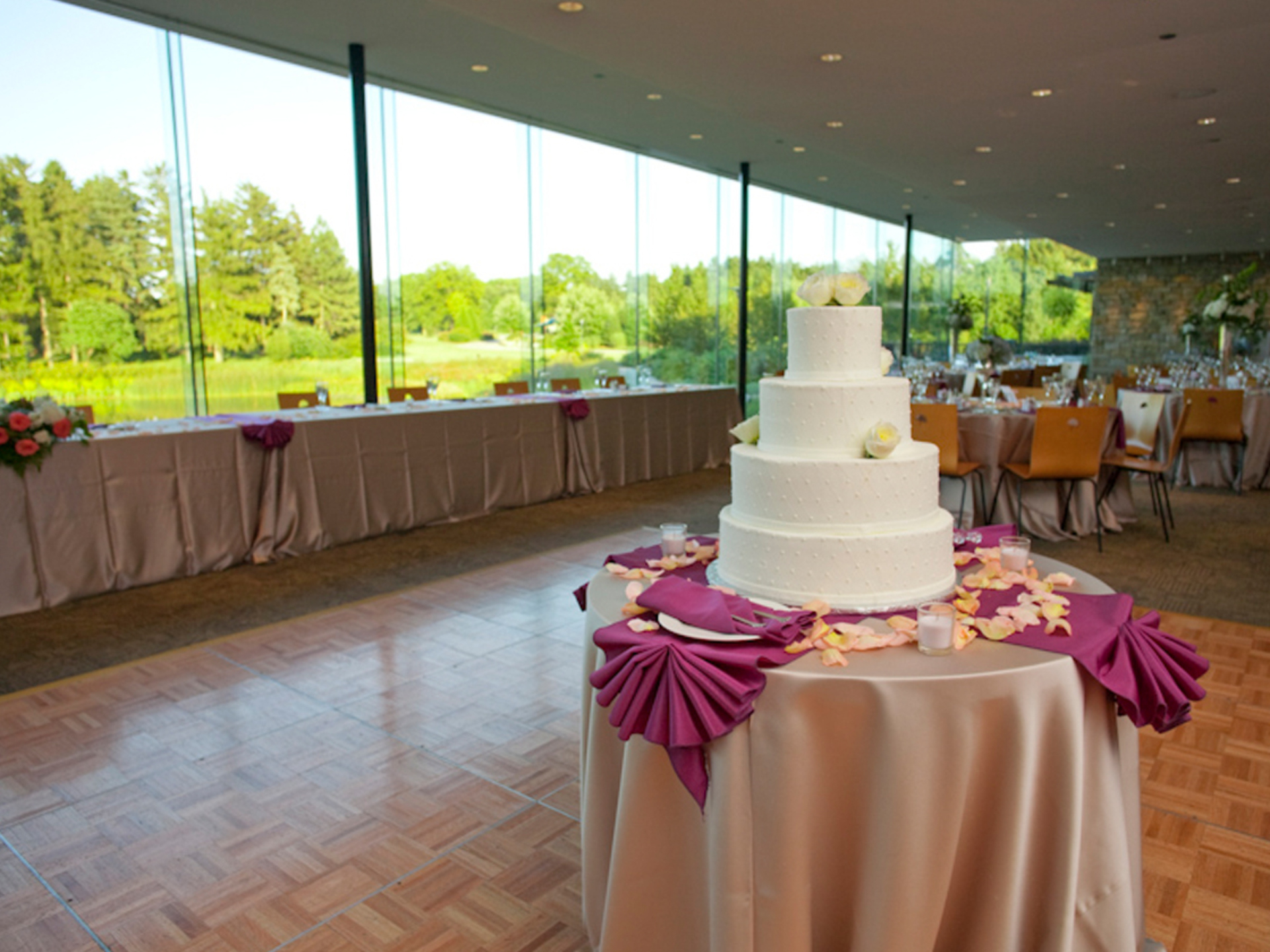 Ginkgo room morton arboretum wedding | Honestweddingadvice.com